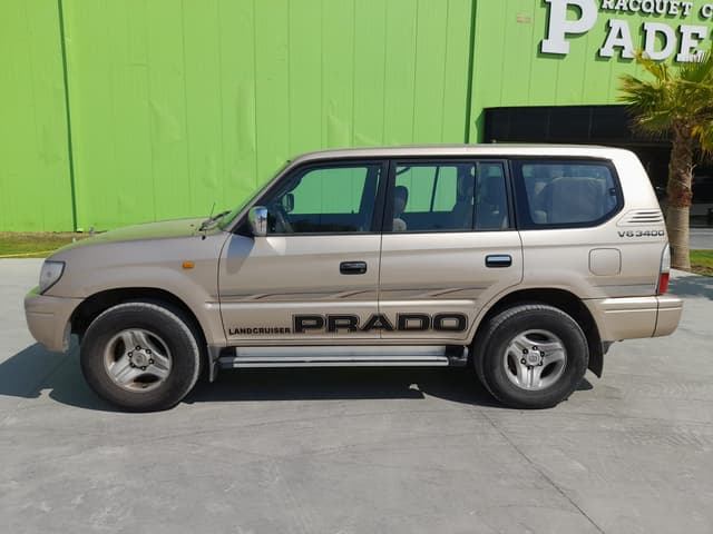 Toyota Prado model 2001