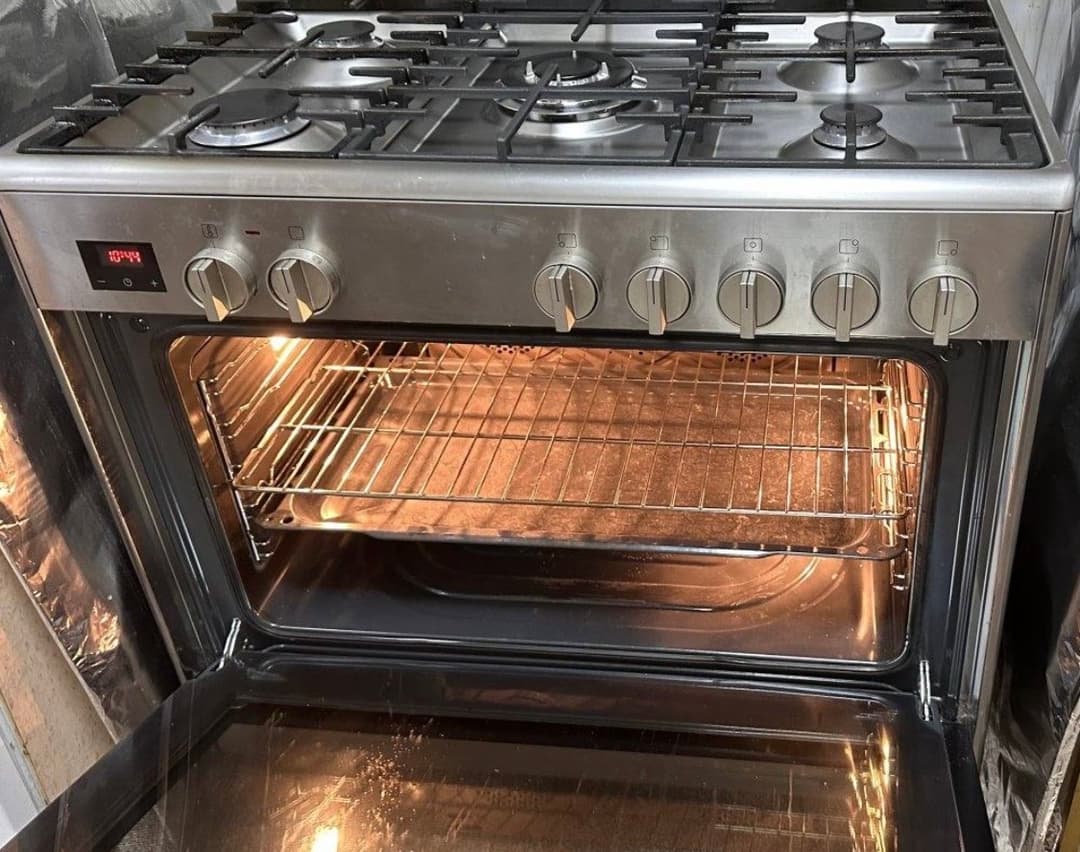 Bosch cooker is almost new